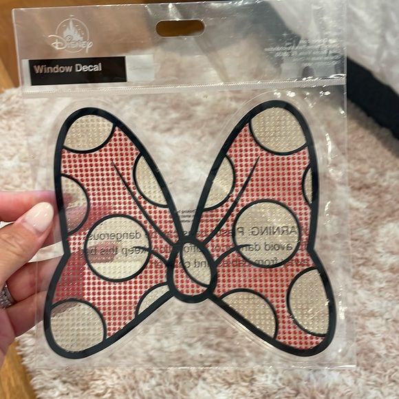 Disney | Other | Nwt Disney Parks Minnie Mouse Window Decalfor Car ...